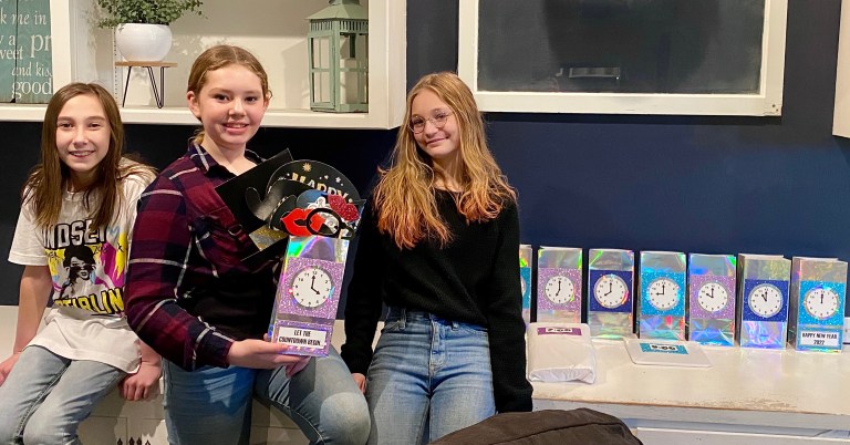 New Year’s Eve Countdown Bags for Kids & Tweens – kerricreates